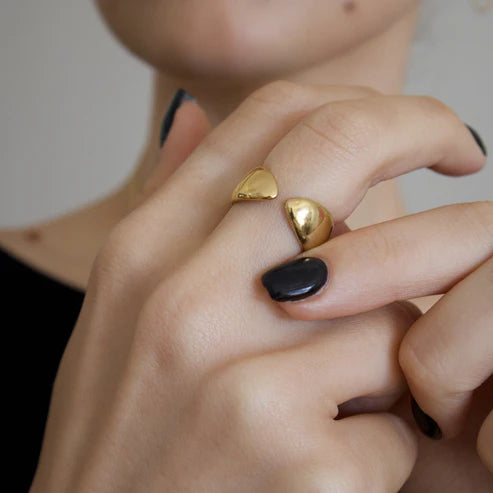 CURVE RING SMALL – Little House Btq